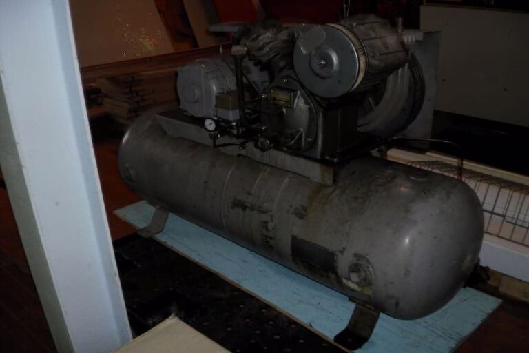 Best Air Compressor for Framing Crew [2024 Review] | Builder Create